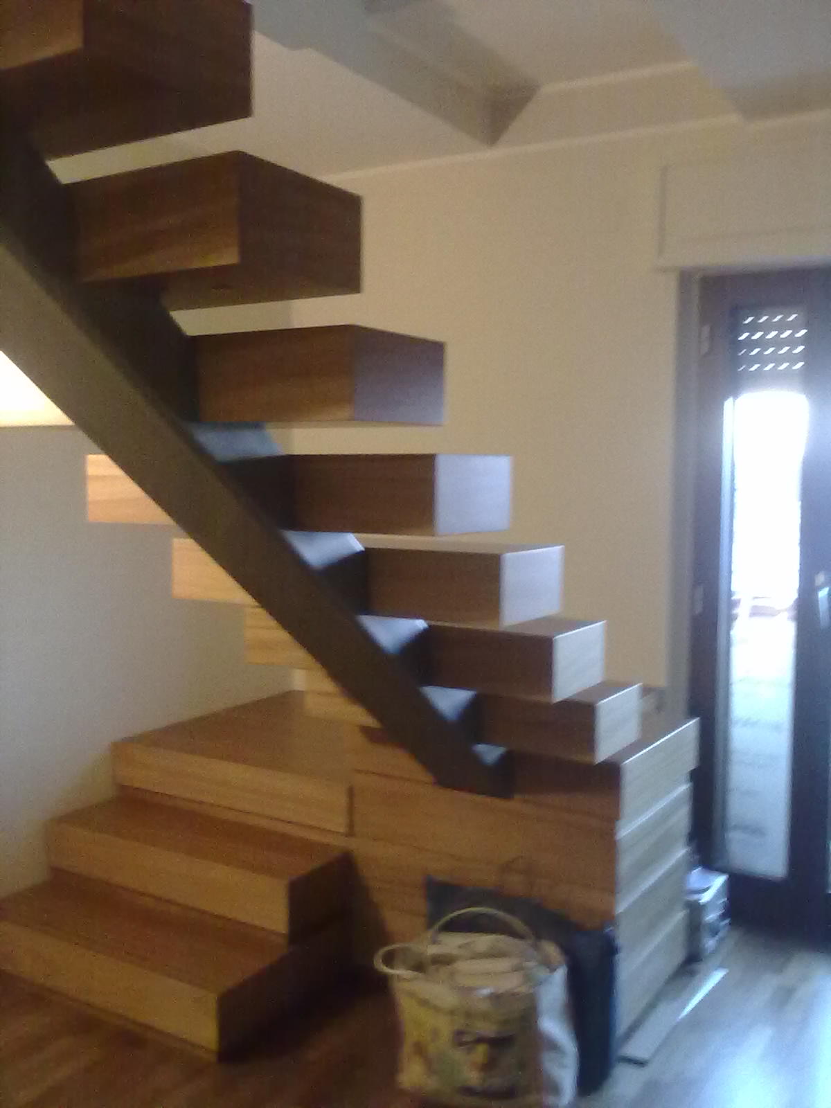 Scala A tipologia a montaggio invisibile – Falegnameria | Arredo su ...